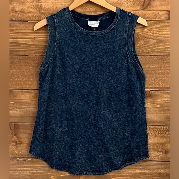 Universal Thread | Tops | Universal Thread Tank | Poshmark